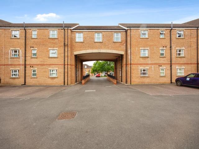 2 bedroom flat for sale