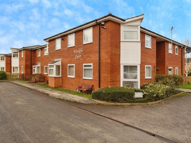 2 bedroom flat for sale