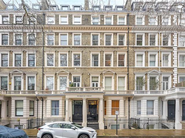 2 bedroom flat for sale
