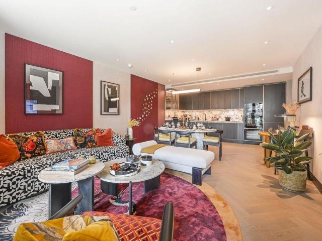 2 bedroom flat for sale