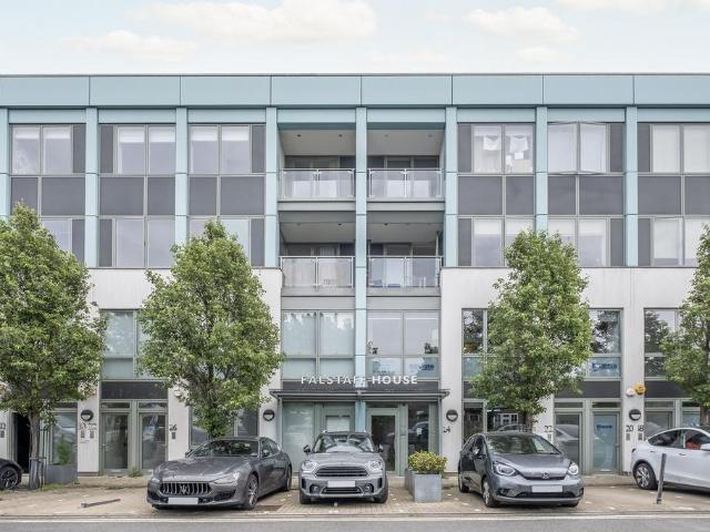2 bedroom flat for sale