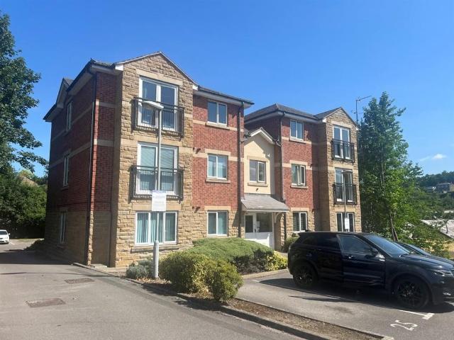 2 bedroom flat for sale