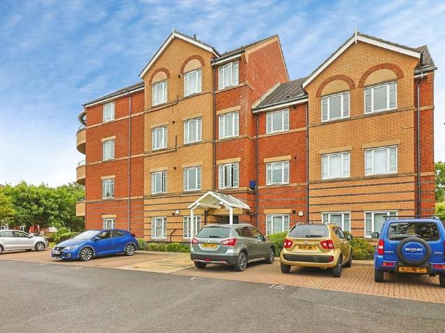 2 bedroom flat for sale