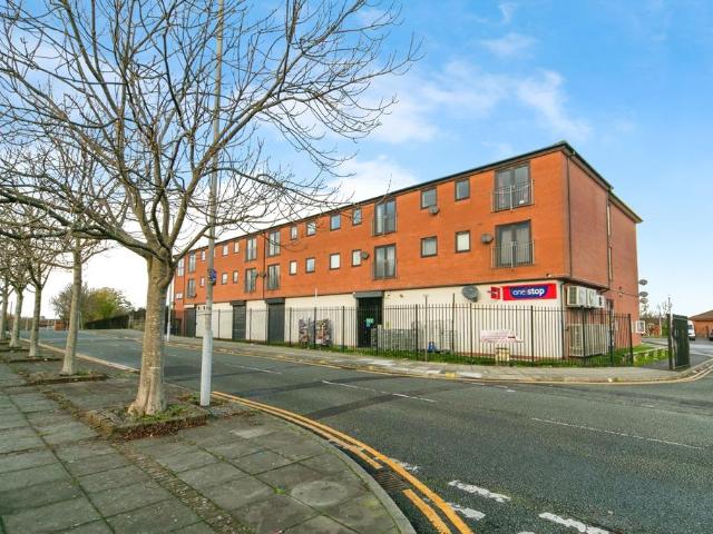 2 bedroom flat for sale