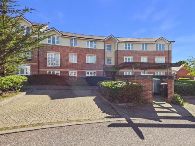 2 bedroom flat for sale