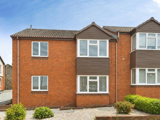 2 bedroom flat for sale