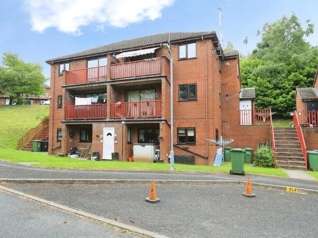 2 bedroom flat for sale
