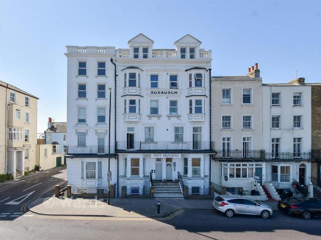 2 bedroom ground flat for sale