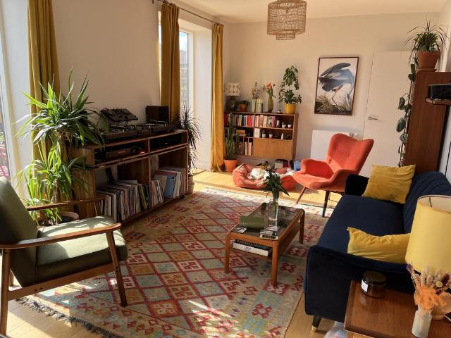 2 bedroom flat for sale