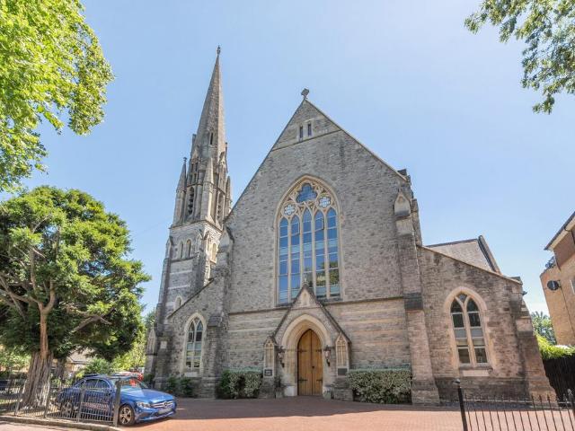 2 bedroom flat for sale