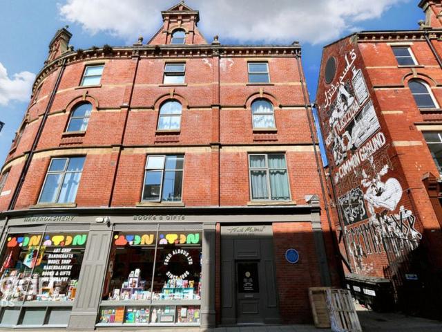 2 bedroom flat for sale