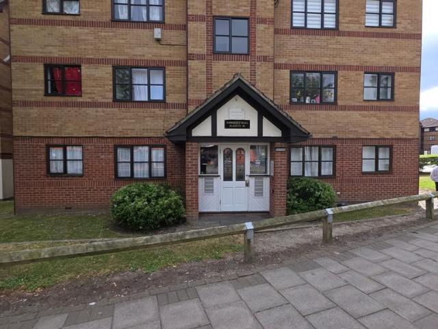 2 bedroom flat for sale