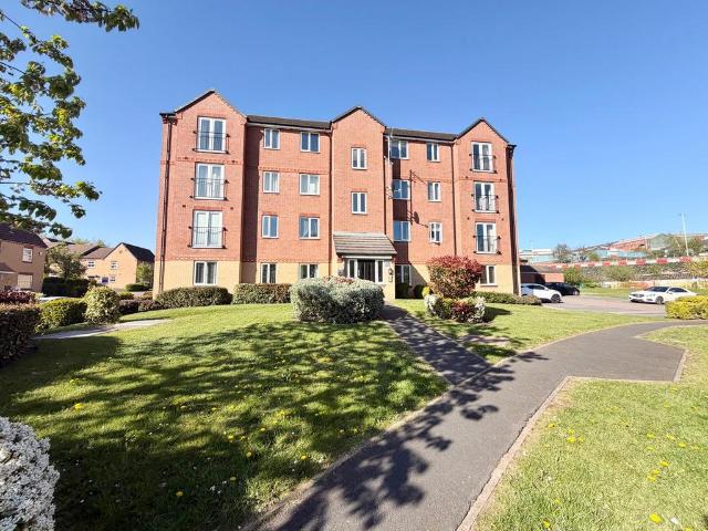 2 bedroom flat for sale