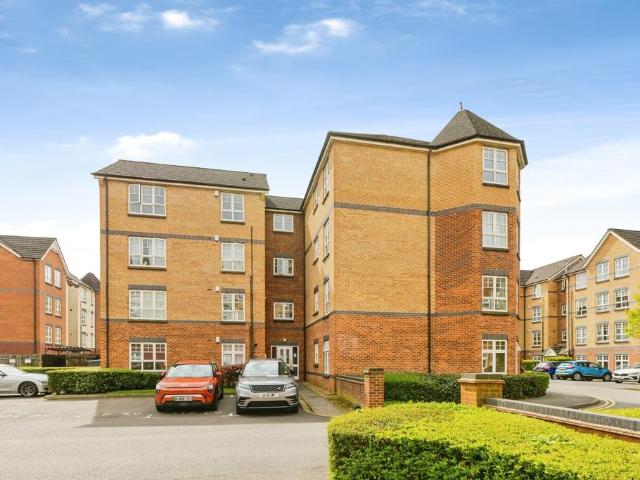 2 bedroom flat for sale