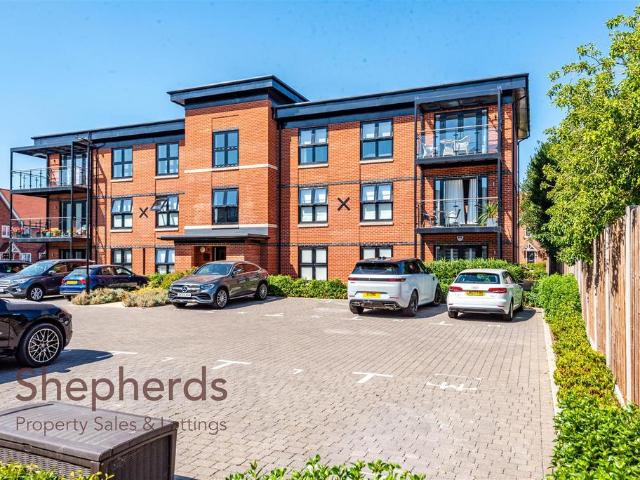 2 bedroom flat for sale