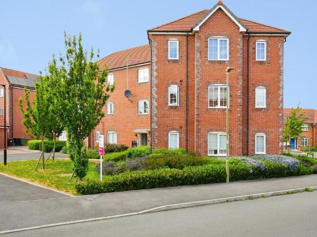 2 bedroom flat for sale