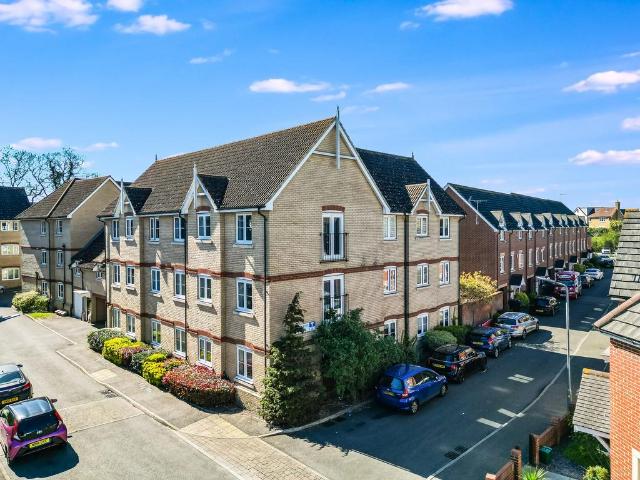 2 bedroom flat for sale