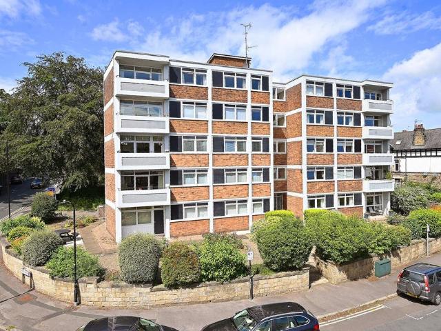 2 bedroom flat for sale