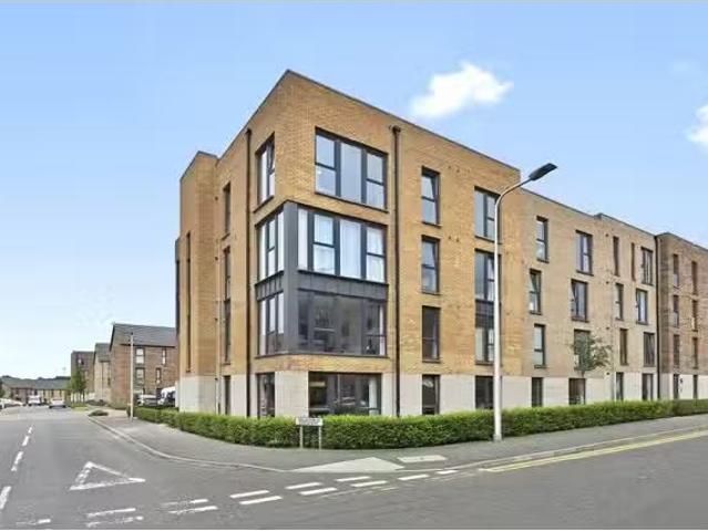 2 bedroom flat for sale, 2/10 Barnie Terrace, Portobello, Edin.