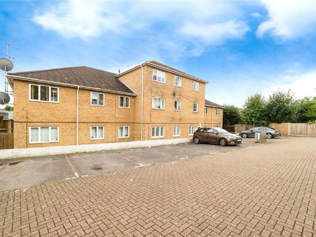 2 bedroom flat for sale