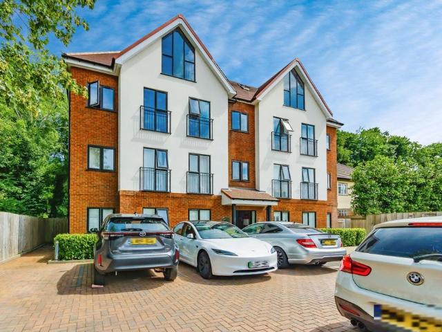 2 bedroom flat for sale