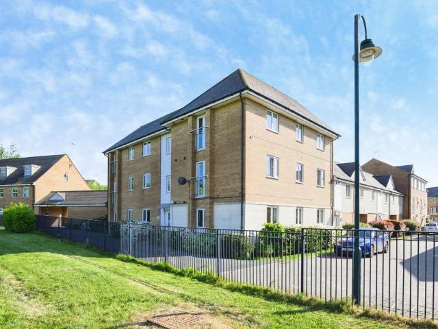2 bedroom flat for sale