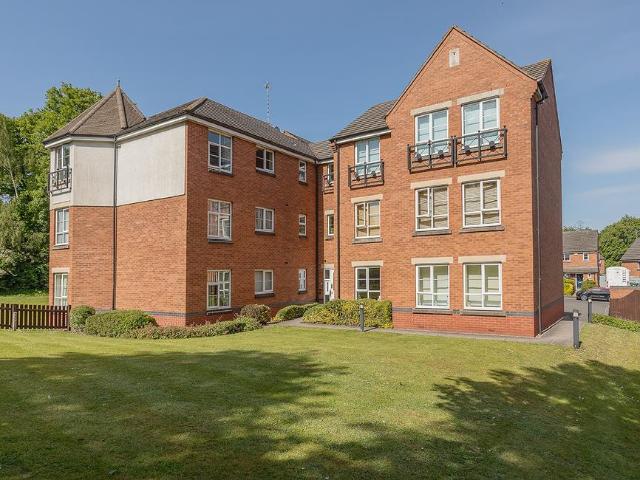 2 bedroom flat for sale
