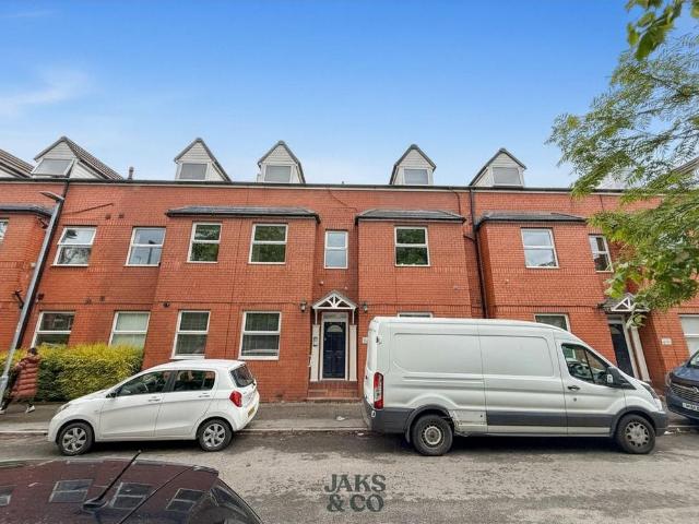 2 bedroom flat for sale