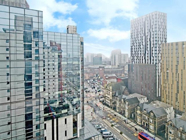 2 bedroom flat for sale