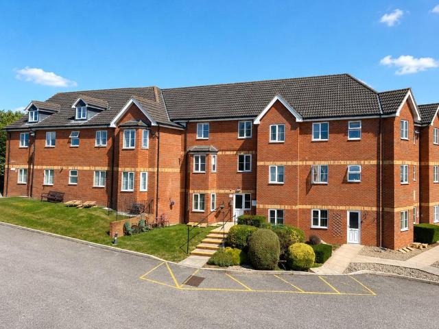 2 bedroom flat for sale