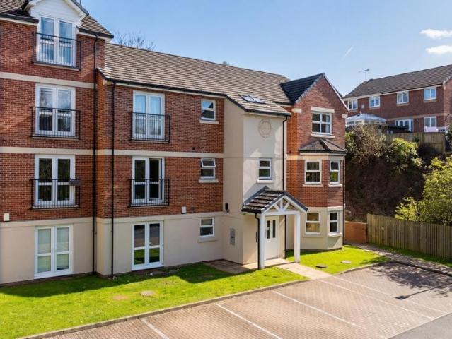 2 bedroom flat for sale