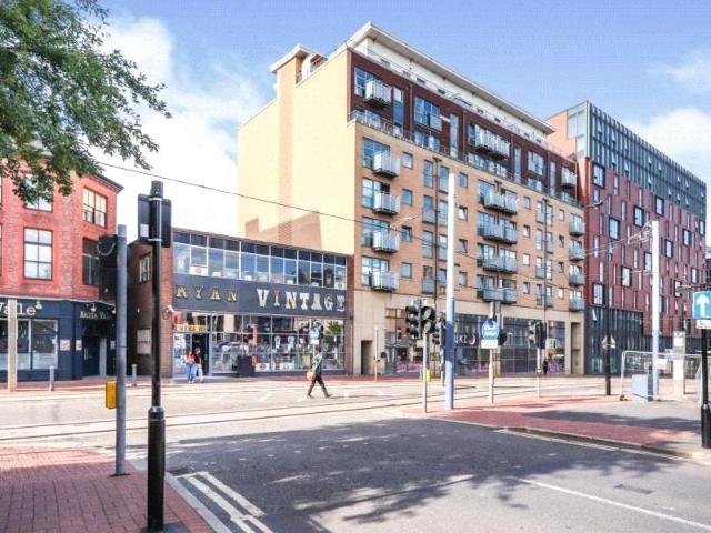 2 bedroom flat for sale