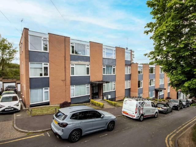 2 bedroom flat for sale