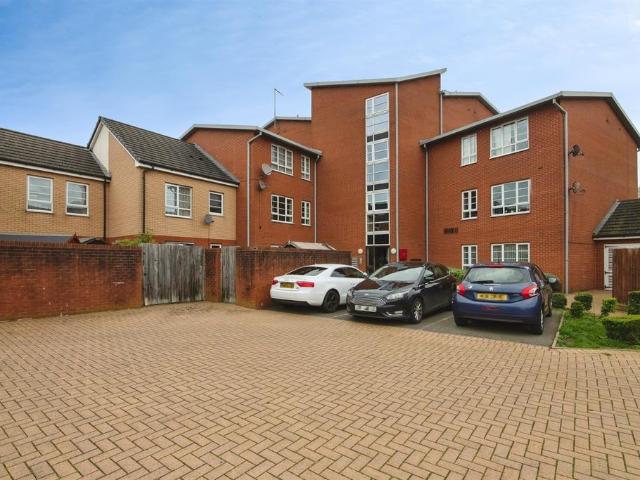 2 bedroom flat for sale