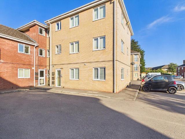 2 bedroom flat for sale