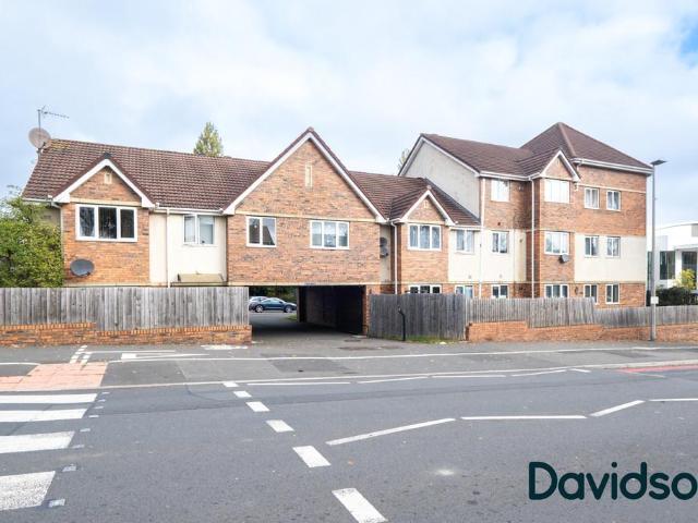 2 bedroom flat for sale