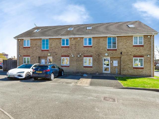 2 bedroom flat for sale