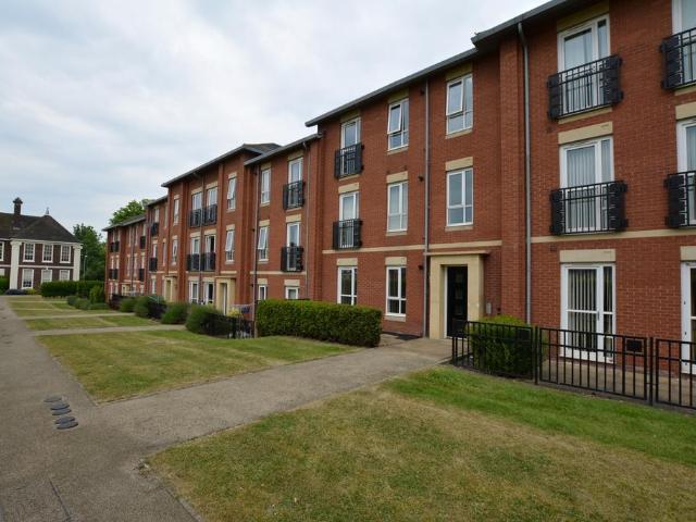 2 bedroom flat for sale