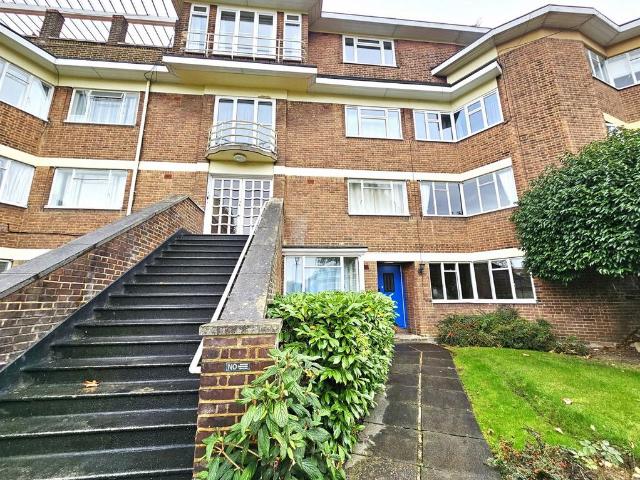 2 bedroom flat for sale