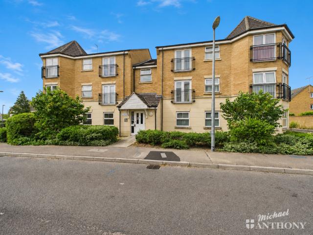 2 bedroom flat for sale