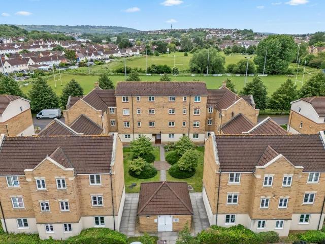 2 bedroom flat for sale