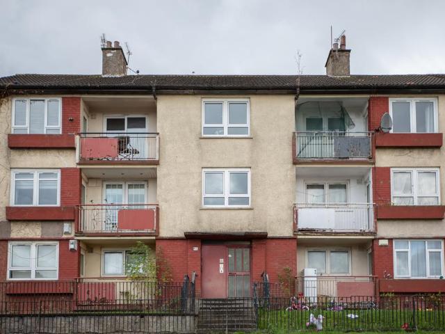 2 bedroom flat for sale