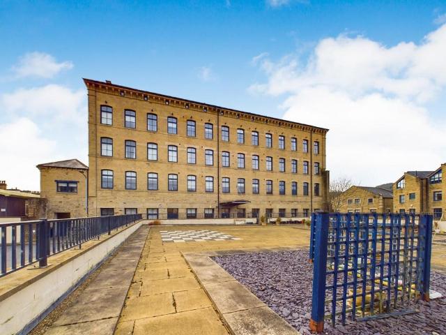 2 bedroom flat for sale