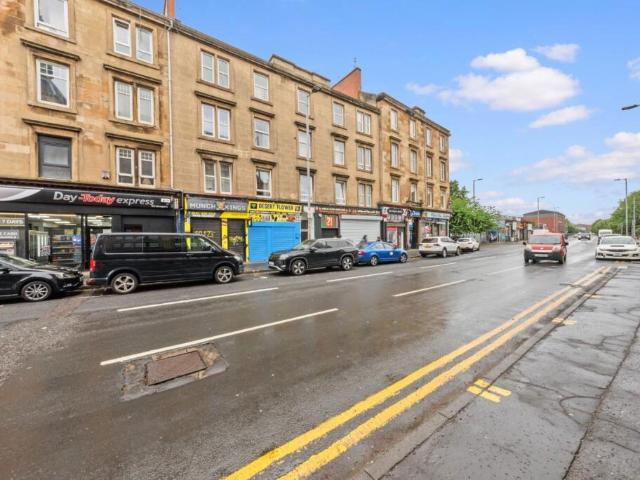 2 bedroom flat for sale