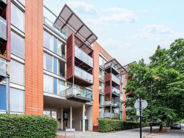 2 bedroom flat for sale