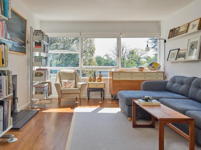 2 bedroom flat for sale
