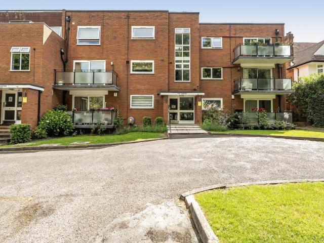 2 bedroom flat for sale