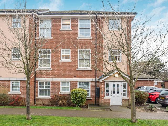 2 bedroom flat for sale