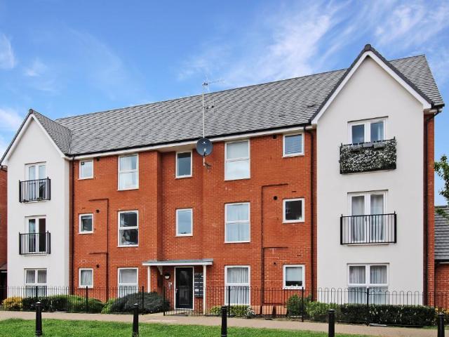 2 bedroom flat for sale