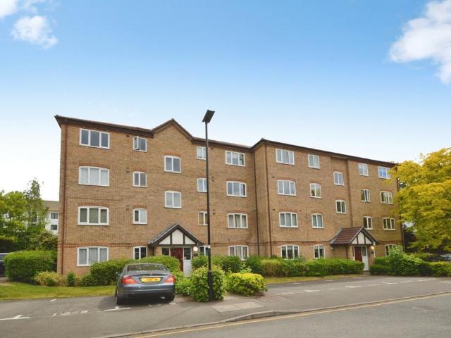 2 bedroom flat for sale